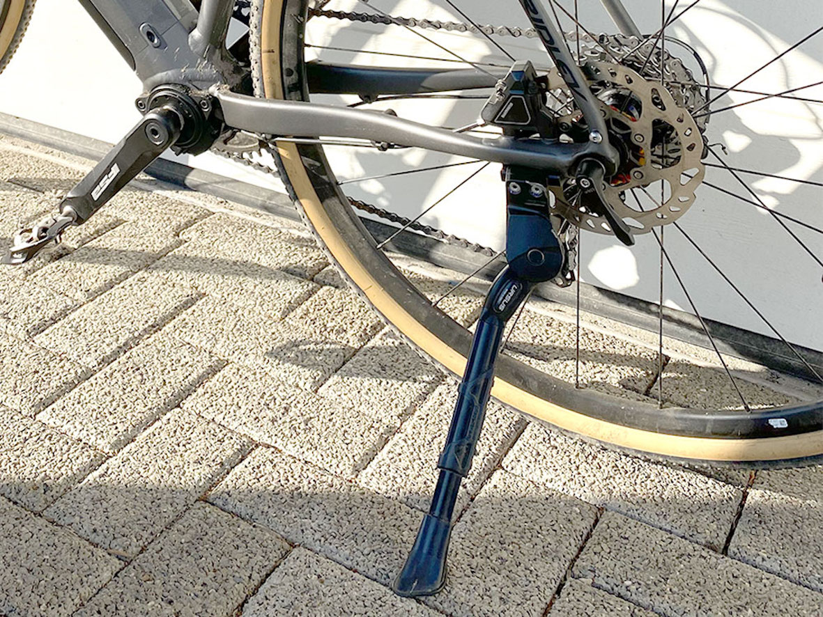 Schafft Abhilfe – Der Flatmount-Adapter von CRM-Bikeparts